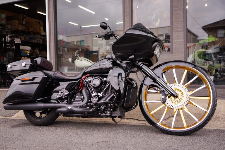 2019 FLTRXS / クランチモーターサイクル – ハーレー・カスタム・ワールド [HARLEY CUSTOM WORLD]